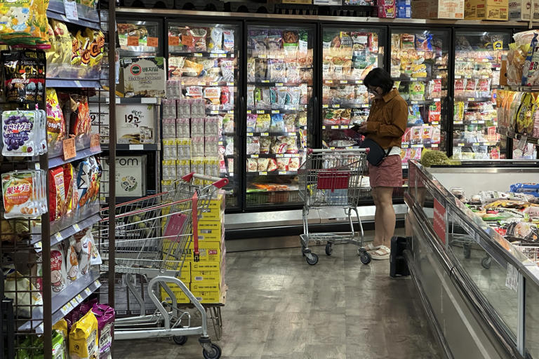 Trump faces same economic challenges that cost Harris her White House bid