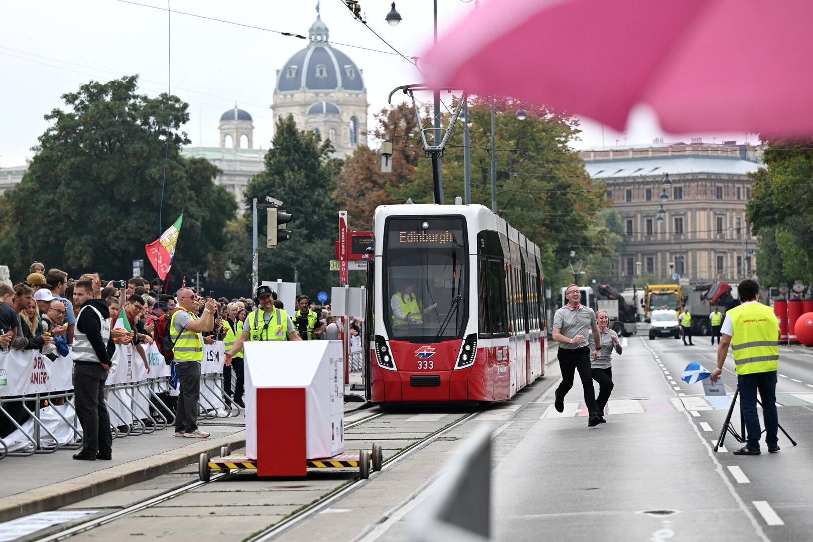 Action in der Straßenbahn: Österreich gewinnt erste Tram-WM