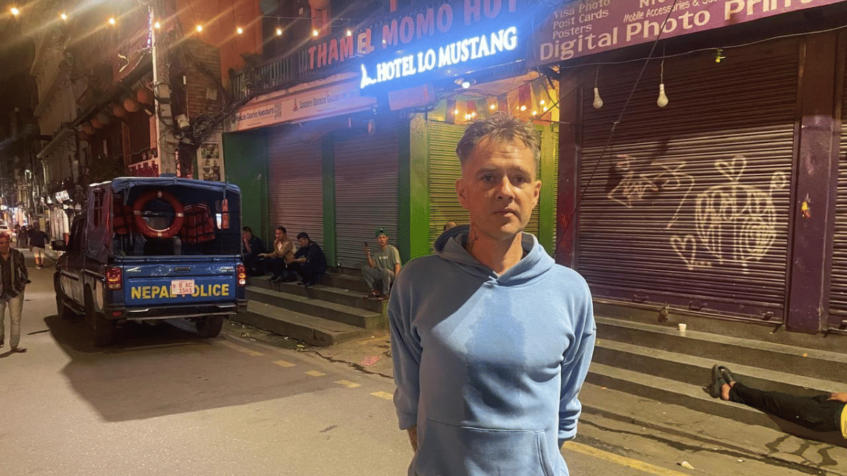 Tourists stay put in Nepal despite curfews & chaos. Here’s what they ...