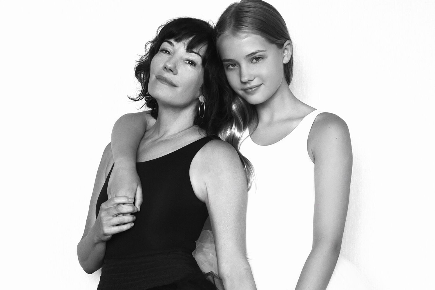 Natalie Wood’s 13-Year-Old Granddaughter Stars in New Fragrance ...