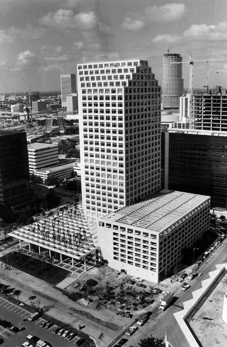Brickell used to look like that? See the street in the 1960s, ‘70s and ‘80s