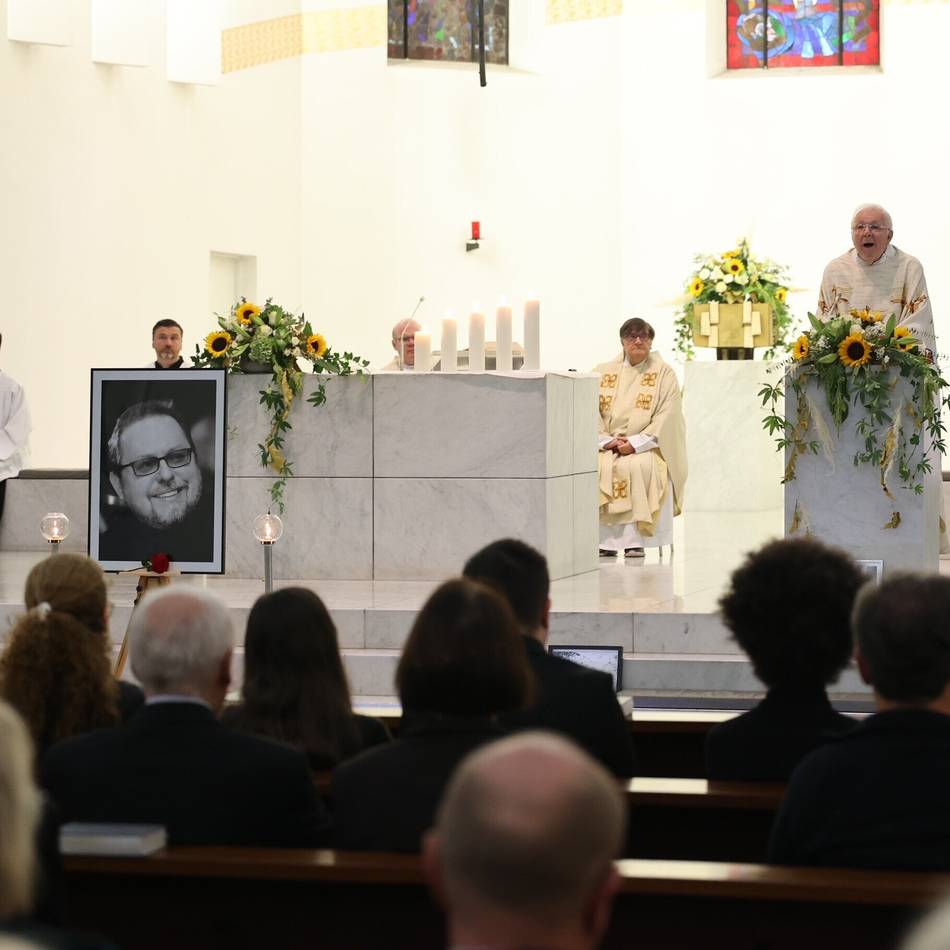 „Ausgezeichnet“ – Abschied von RP-Karikaturist Nik Ebert