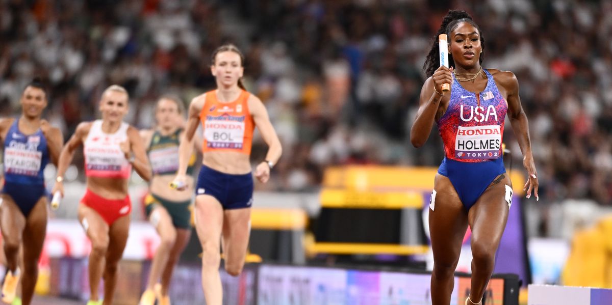 Team USA Caps Opening Night at Worlds With Mixed 4x400 Gold