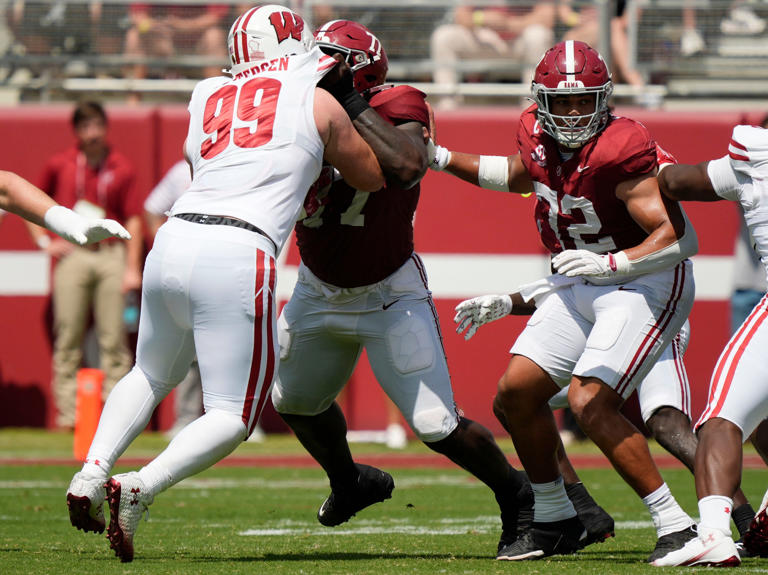 Jaeden Roberts did not play for Alabama football vs. Vanderbilt. Here's why
