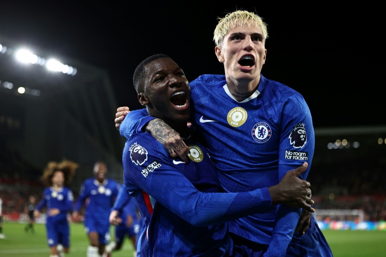 Chelsea blow chance to top Premier League at Brentford