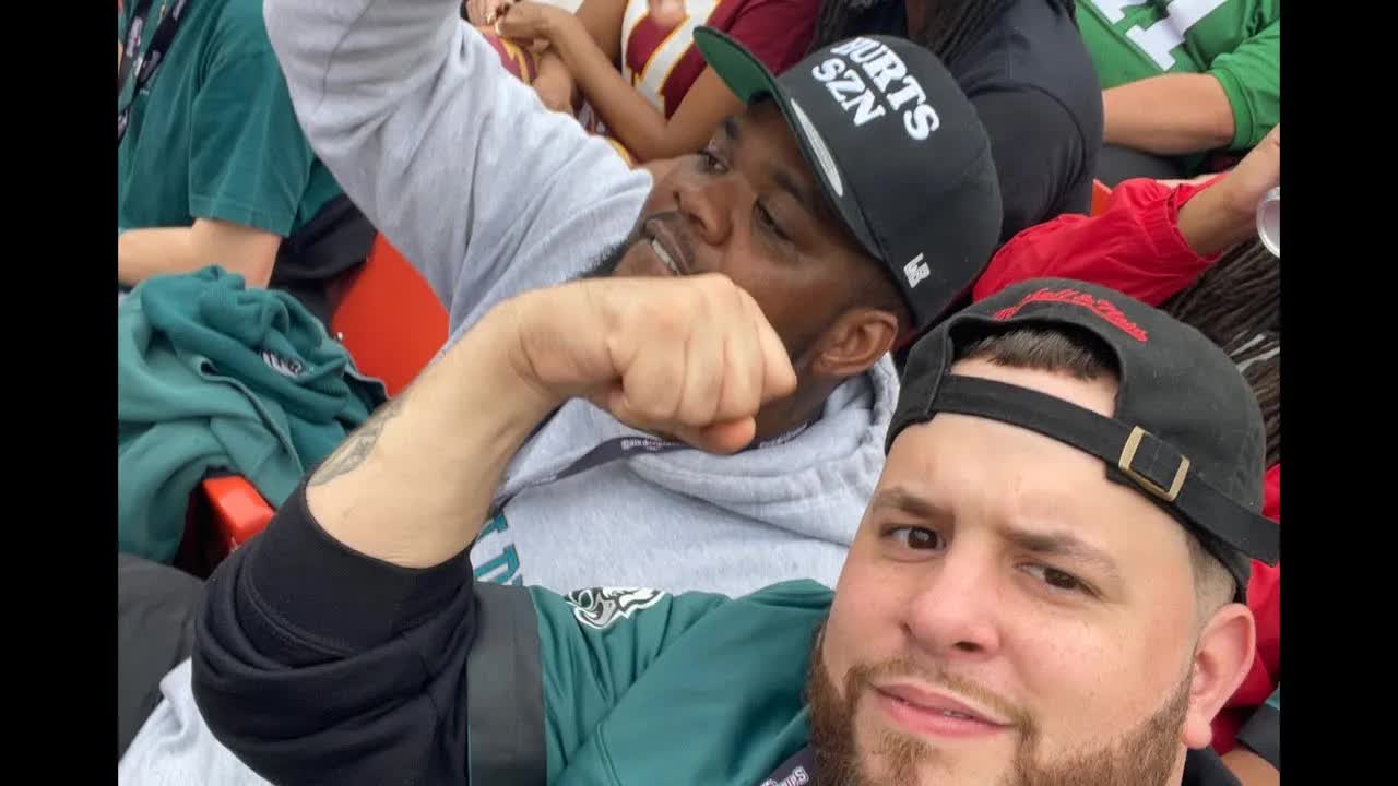 Eagles make easy work of Carson Wentz