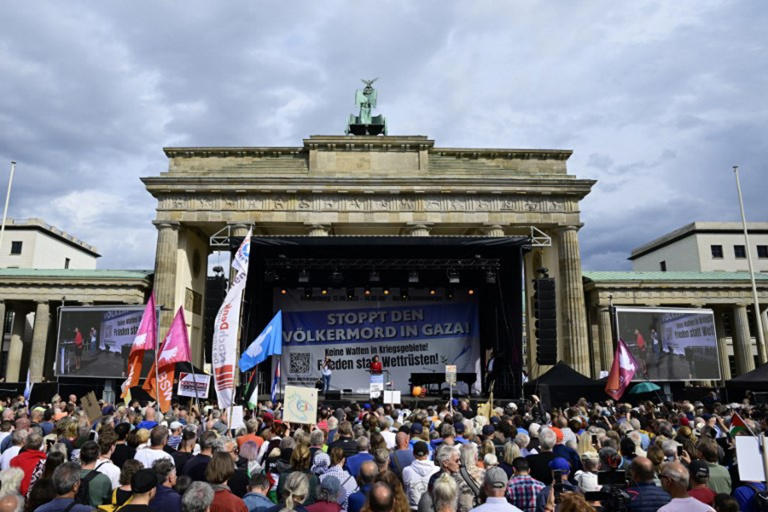 Charlie Kirk’s producer says Comedy Central should restore mocking ...