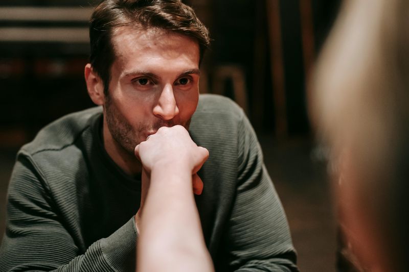 12 Signs You're Dealing With a Narcissist Disguised as "Nice"
