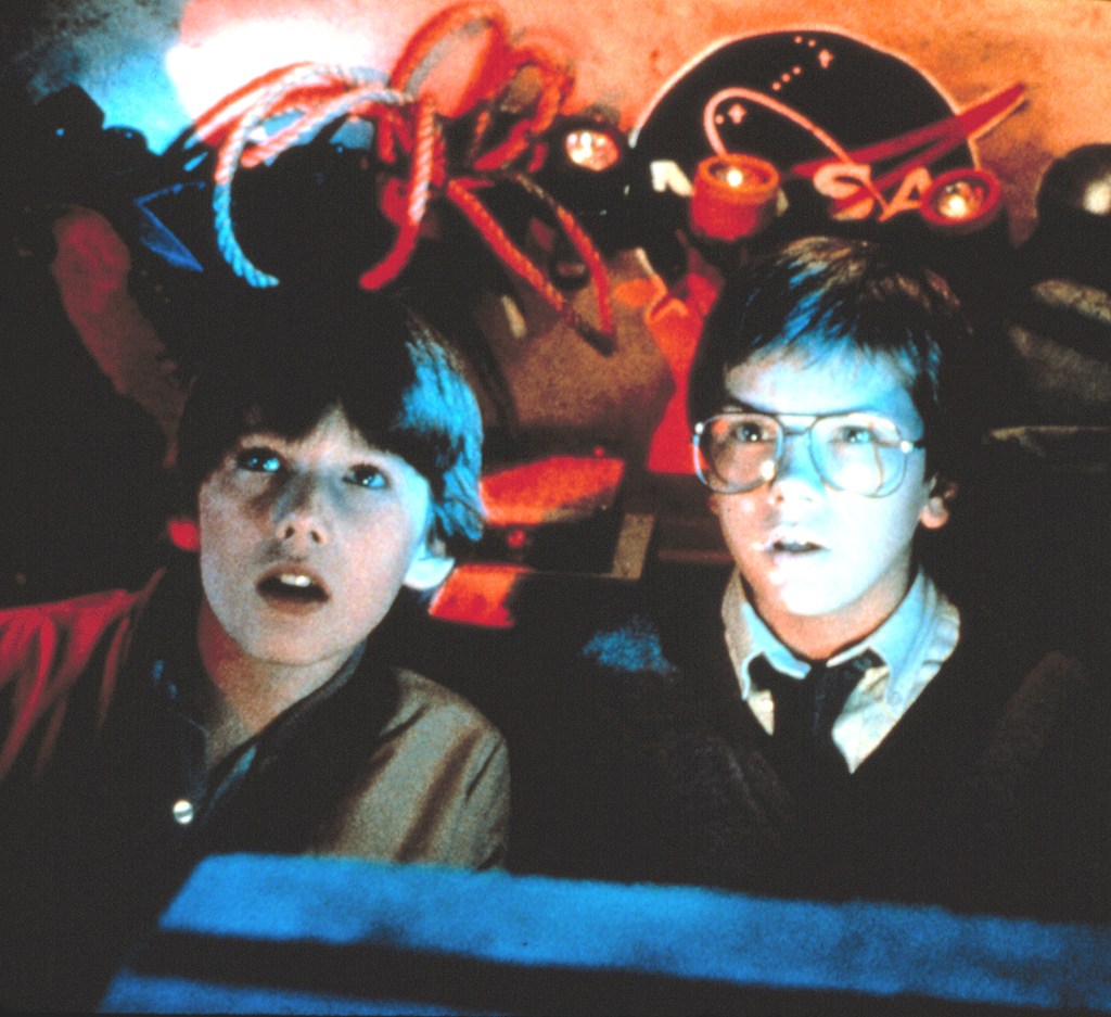 Ethan Hawke says childhood costar River Phoenix was ‘struggling’ with ...