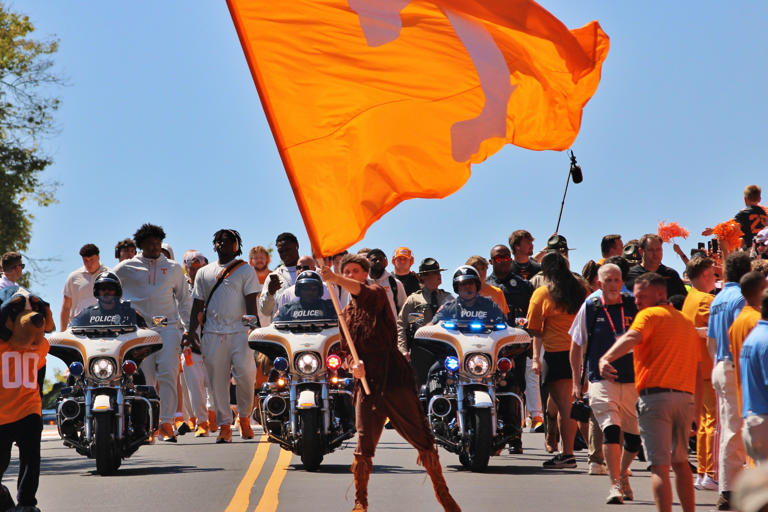 Vol Walk time announced for Tennessee-Vanderbilt football game