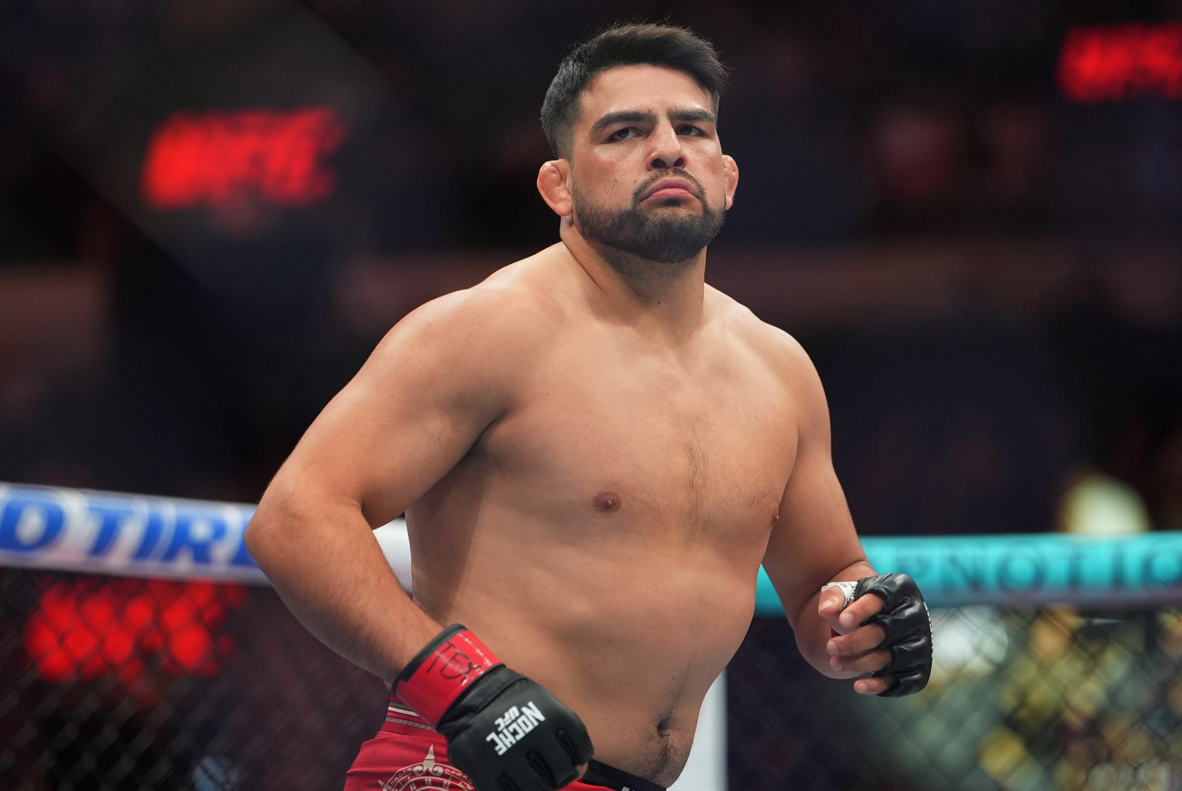 Daniel Cormier: Why Kelvin Gastelum post-fight interview almost didn't ...