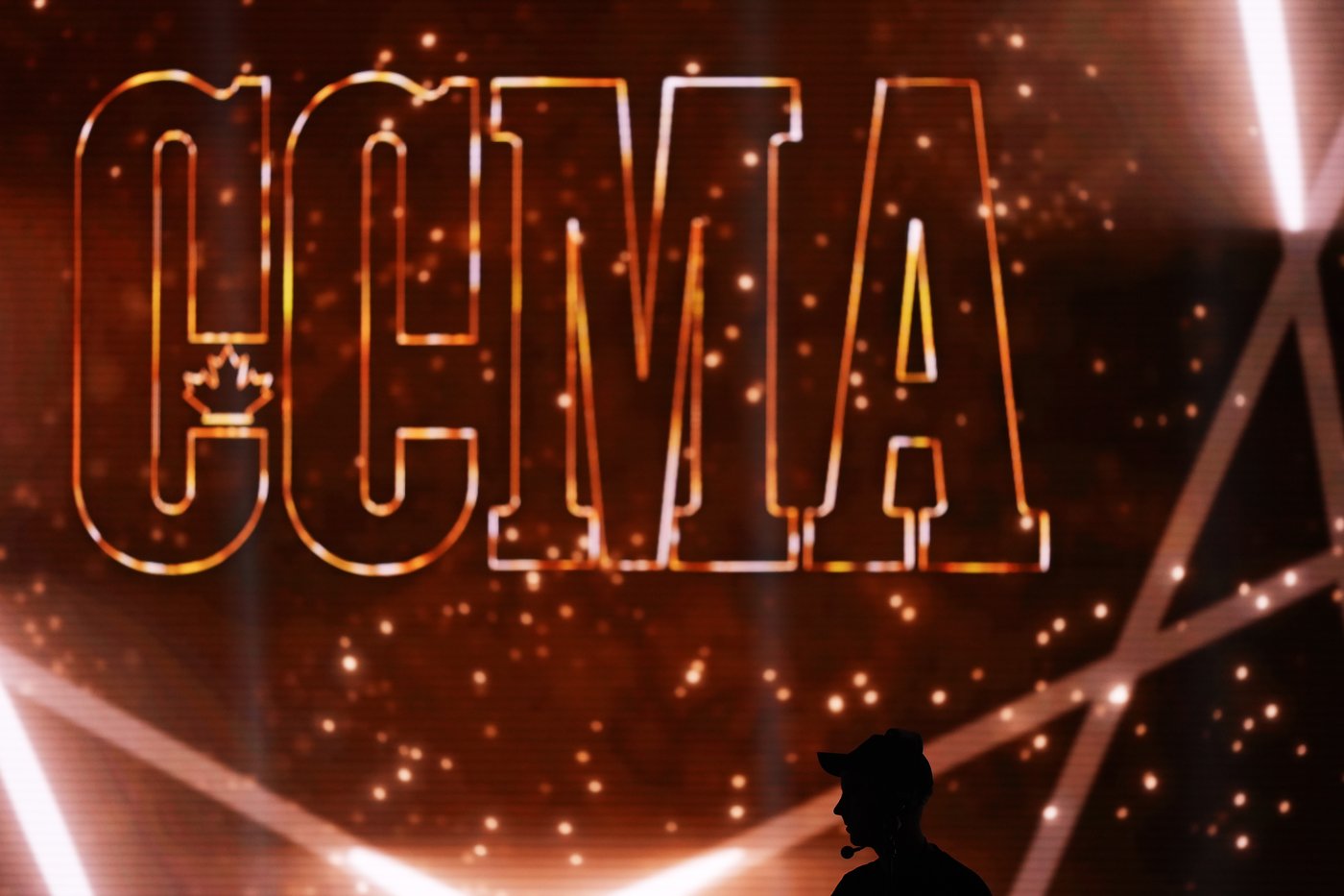 Josh Ross, Cameron Whitcomb win big at 2025 Canadian Country Music Awards