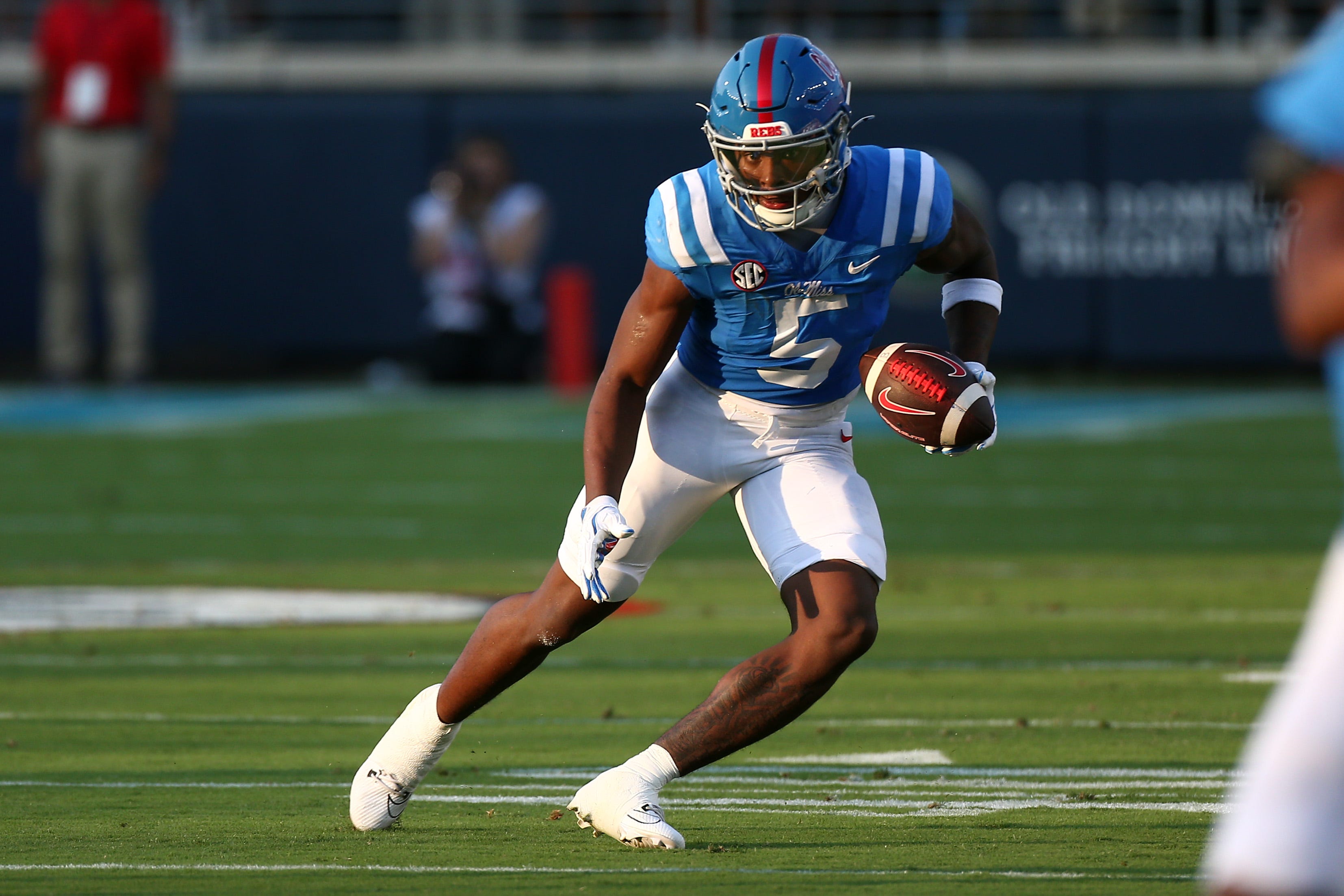 Ole Miss star Kewan Lacy on EA Sports' College Football 27 cover
