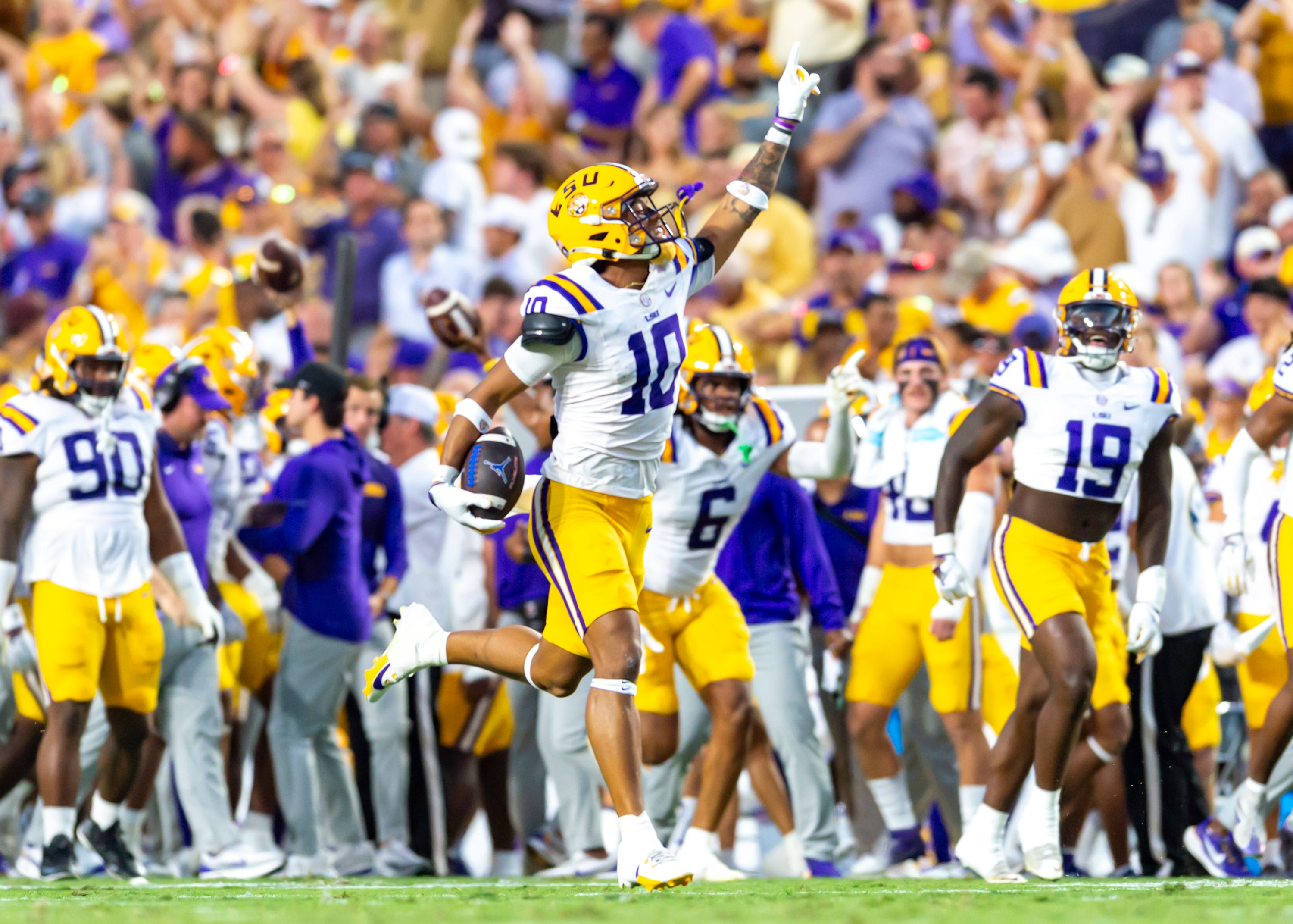 LSU football vs Florida highlights: LSU grabs 5 interceptions in win ...