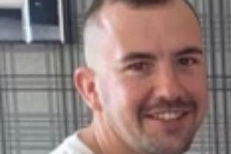 Racist behind Saltires campaign in Glasgow called for asylum seekers to ...