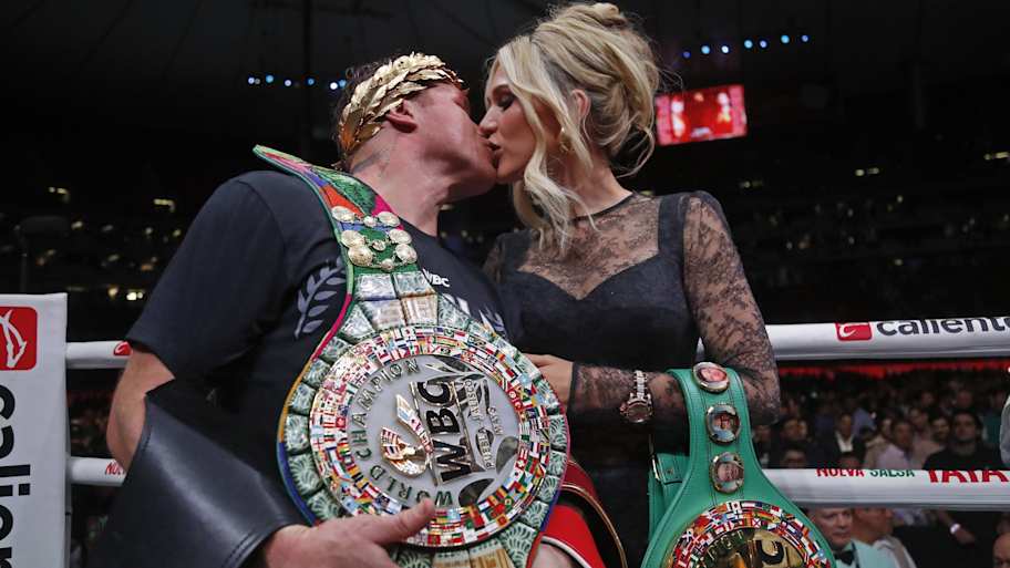Canelo’s wife Fernanda shares new photos of her jaw-dropping dress at ...
