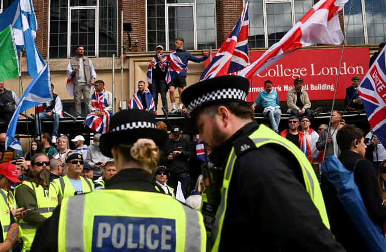 Waving British and Israeli flags: Tens of thousands attend anti ...