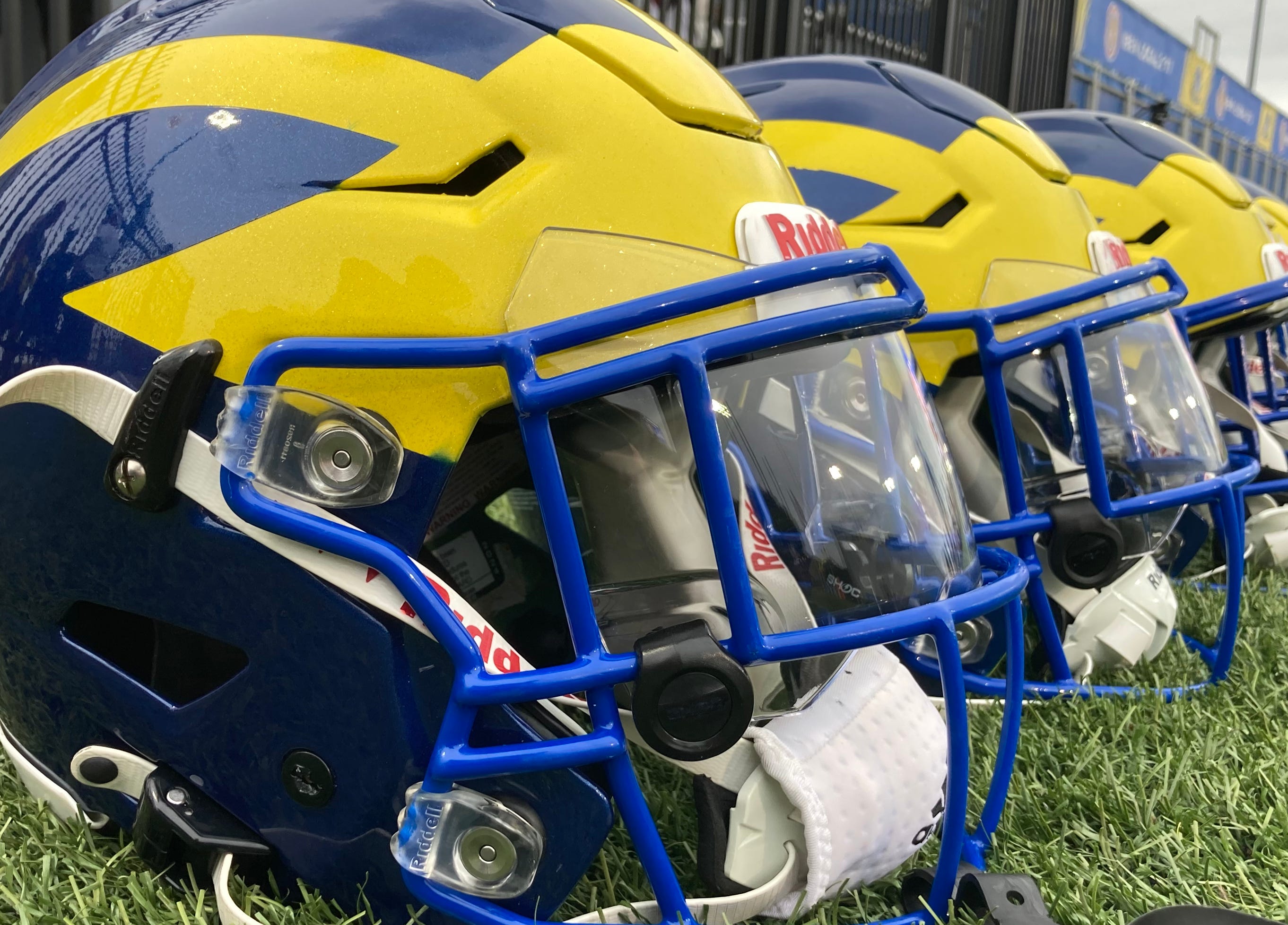 Delaware football vs. Connecticut live updates: Blue Hens extend lead