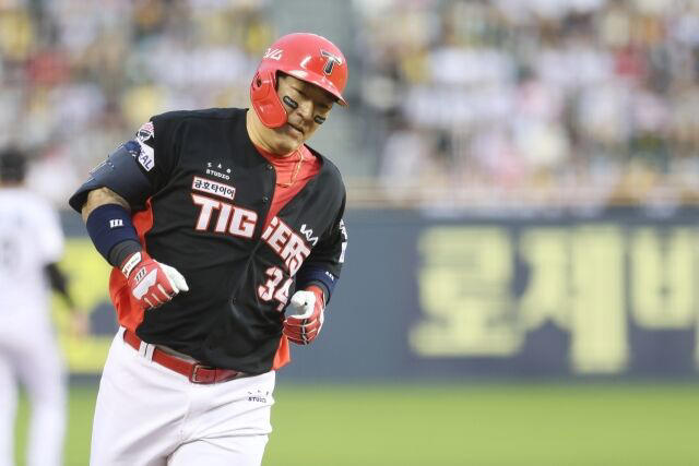 KIA FA 협상 2순위는 결국 최형우인가…내년 43세 타격장인 169억원+α, 양현종·조상우 ‘상대적 안심’