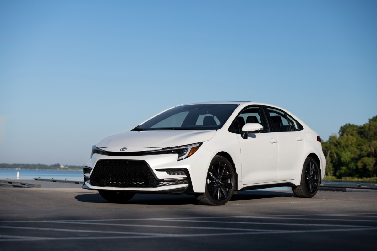 2026 Toyota Corolla vs. 2026 Honda Civic: Which One Is Right For You?