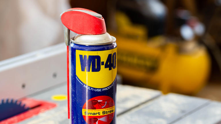 How To Clean Fresh Oil Stains Using WD-40