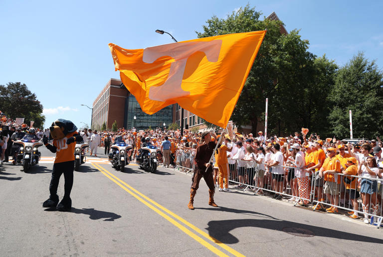Georgia beats Tennessee football in overtime thriller: Highlights