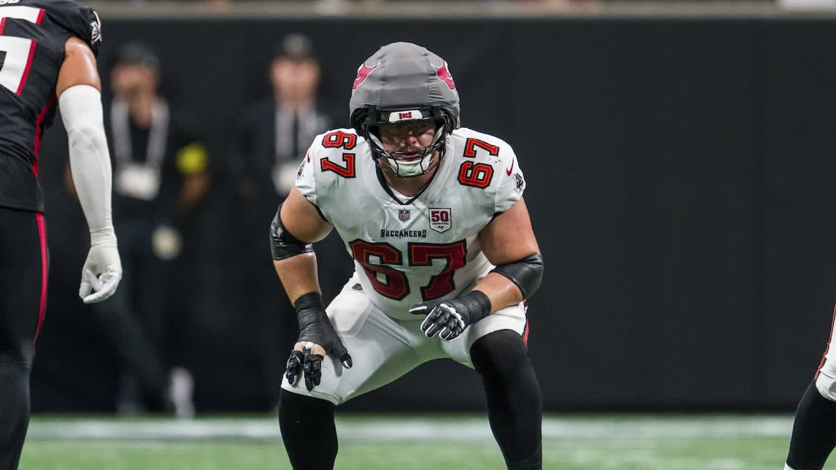 Bucs tackle Luke Goedeke practices, questionable for Texans game