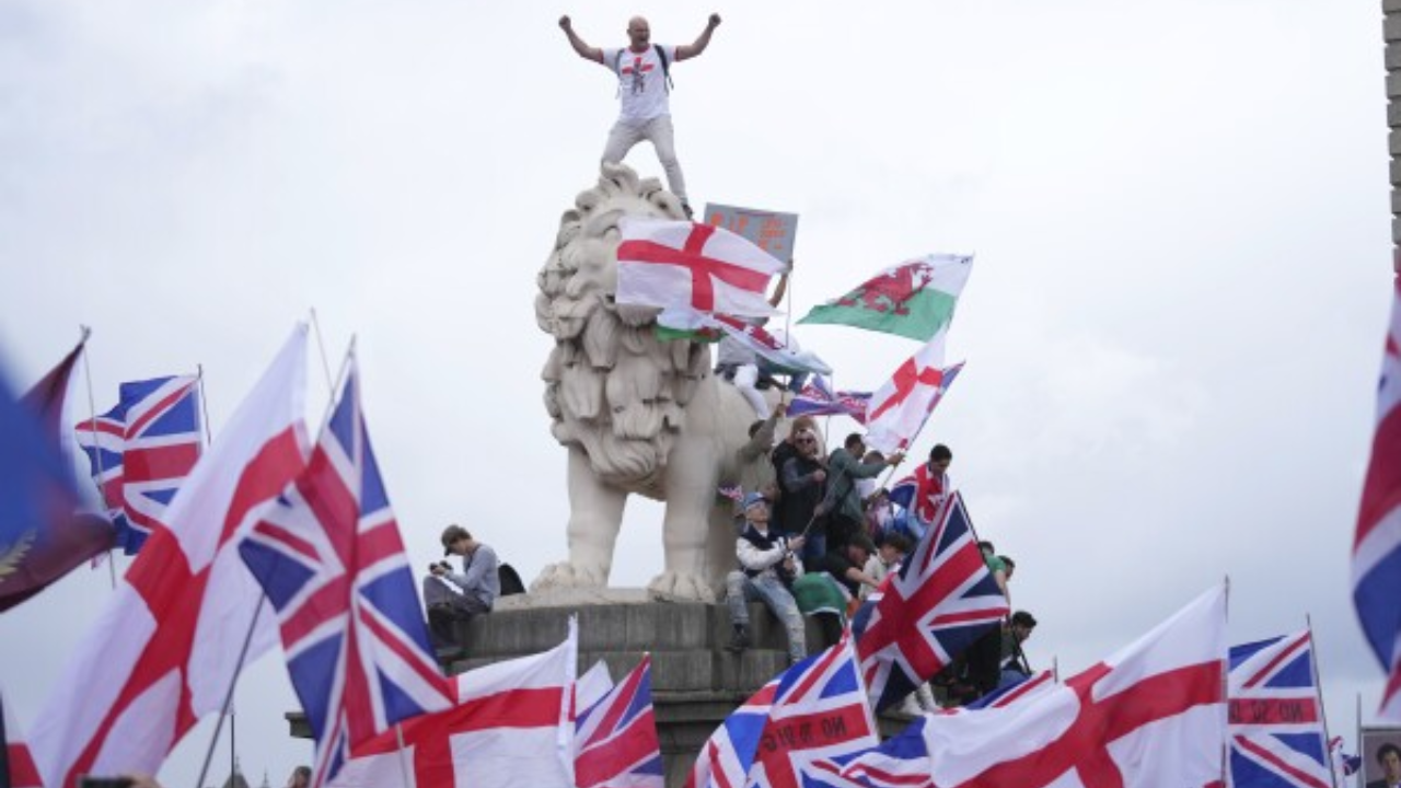Far-Right Activist Tommy Robinson Leads London’s ‘Unite The Kingdom ...