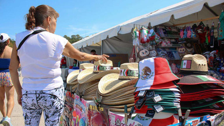 ‘Fiesta Hispana' celebrates Hispanic culture in Kansas City's West Bottoms