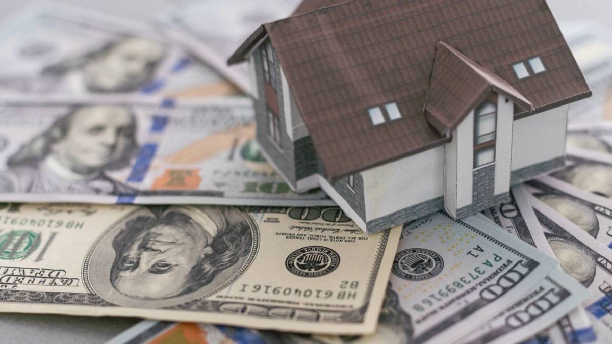 JP Morgan predicts what's next for mortgage rates, housing market