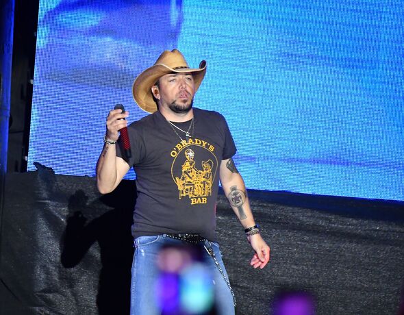 Country star Jason Aldean pays heartbreaking tribute to his pal Charlie ...