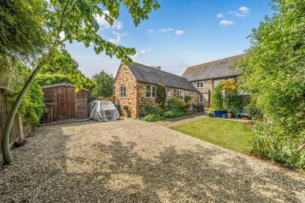 Grade II listed barn conversion on Oxfordshire border for sale for £550k