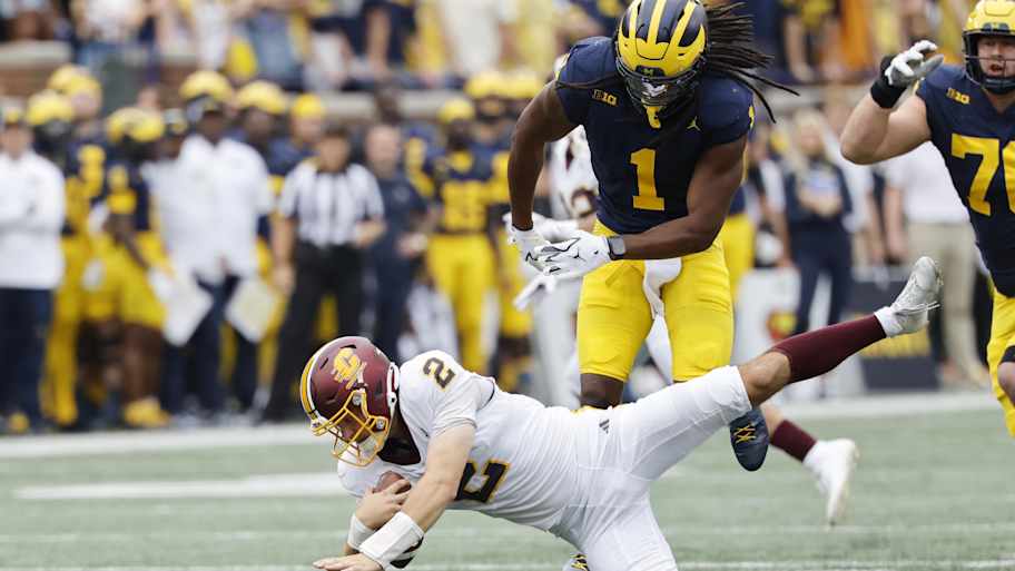 Things you might not have known about Michigan's huge win over Central ...
