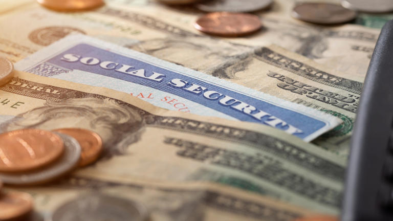 Can You Collect Both Unemployment and Social Security? Here's the Truth