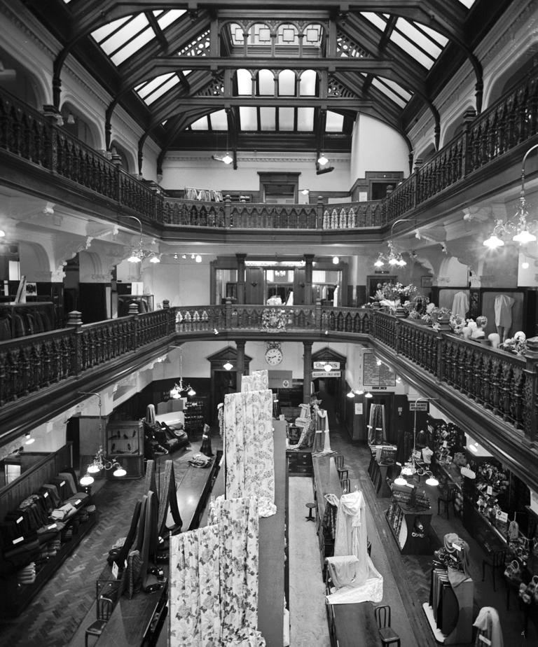 Edinburgh Retro: 26 fascinating photos of Capital shops in the 1960s