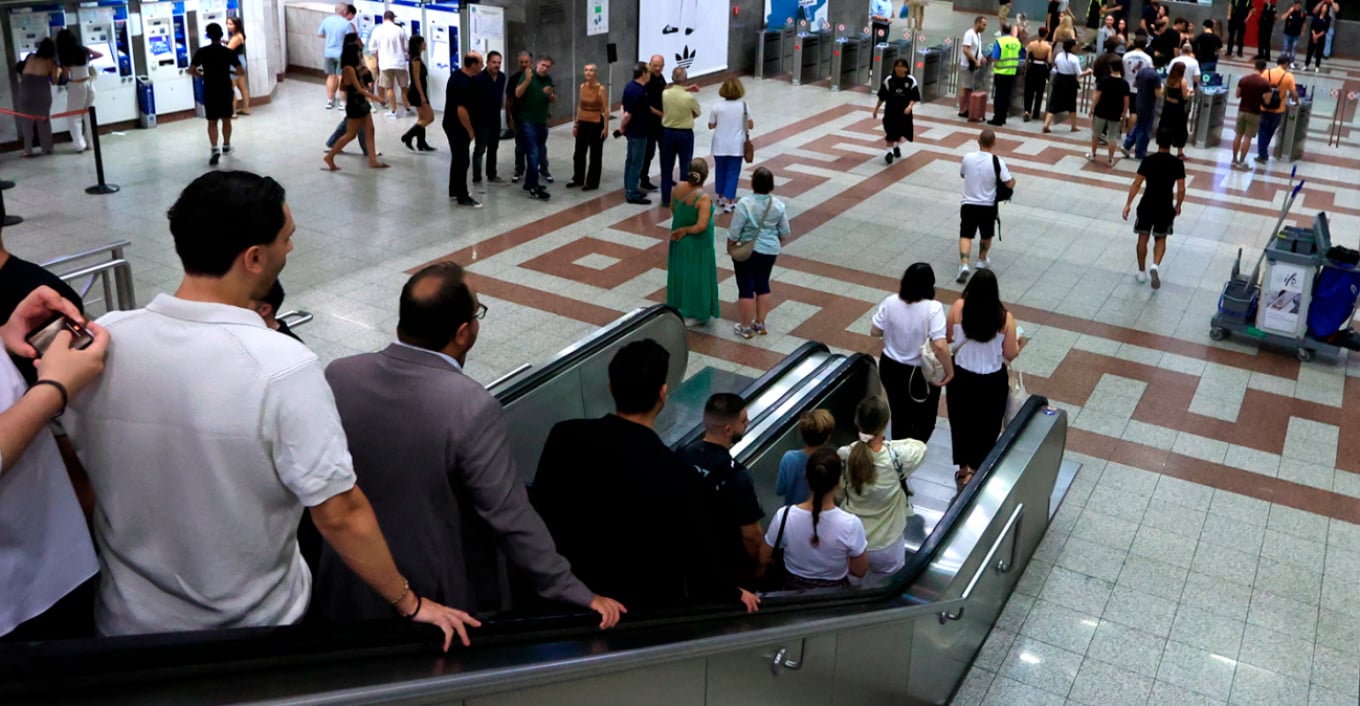 Οι Αθηναίοι «αγκάλιασαν» την 24ωρη λειτουργία του Μετρό