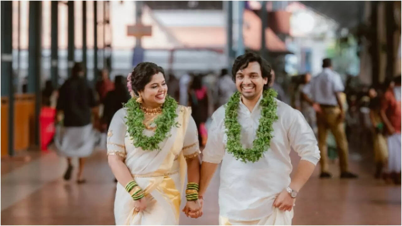 'Katha Parayumbol' actor Revathy Sivakumar ties knot; wedding held in ...