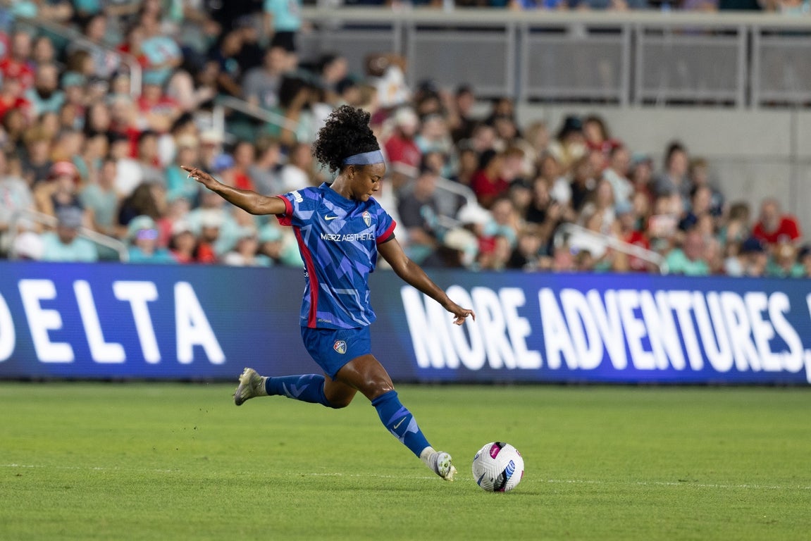 Outstanding photos feature women's soccer star Jaedyn Shaw