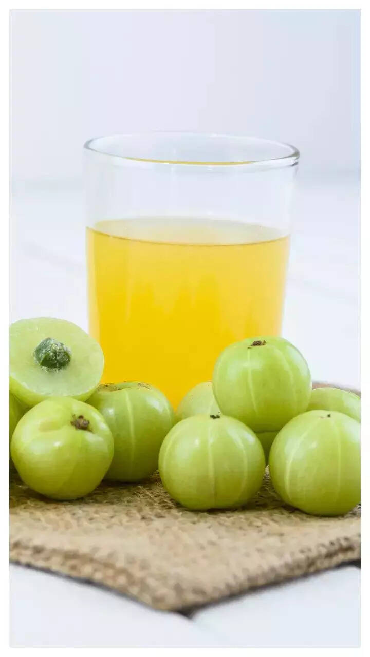 5 things to mix in Amla juice for amazing hair growth