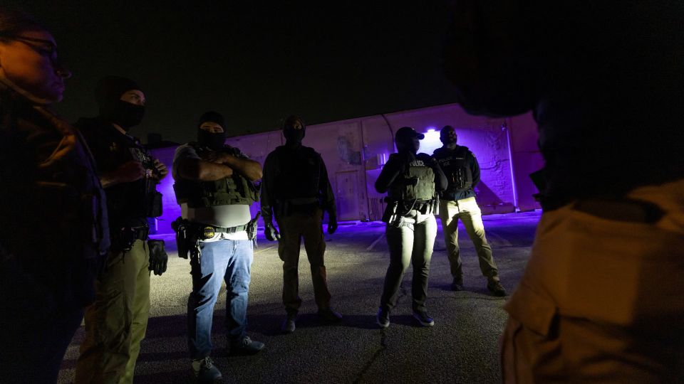 What immigration lawyers want you to know about ICE and criminal warrants