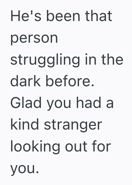 She Was Struggling Alone In The Dark With Her Tires, So A Kind Stranger ...