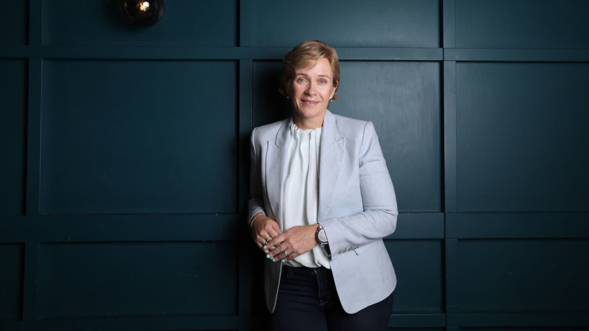 Zali Steggall caught liking pro-political violence post