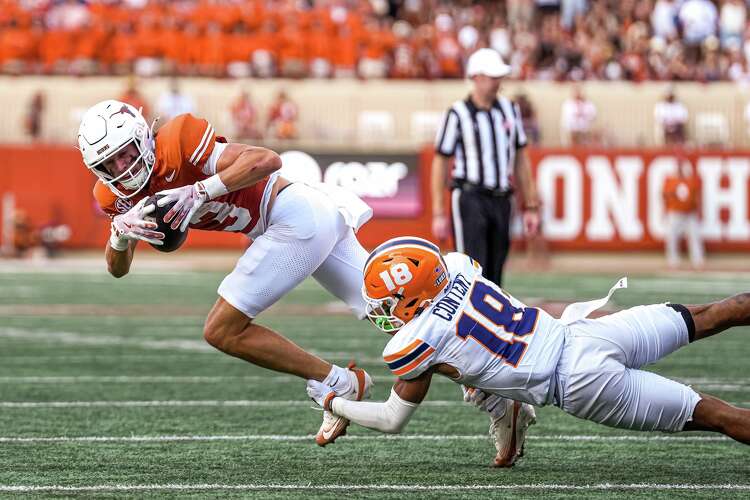Texas football injury update: Key running back set to miss Sam Houston game
