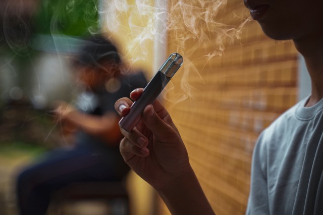 Alarming new study reveals overlooked side effect of vaping on young ...