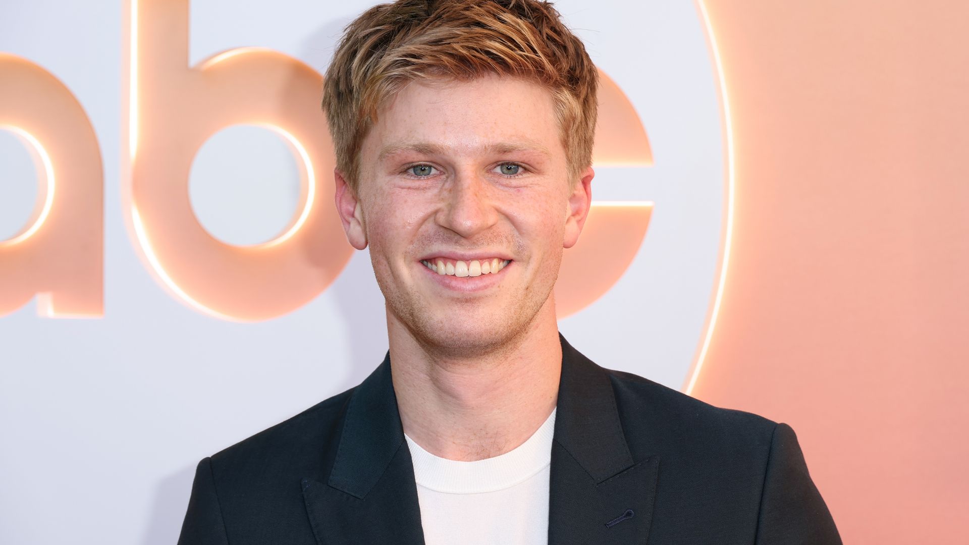 Robert Irwin makes emotional confession about late dad two decades ...