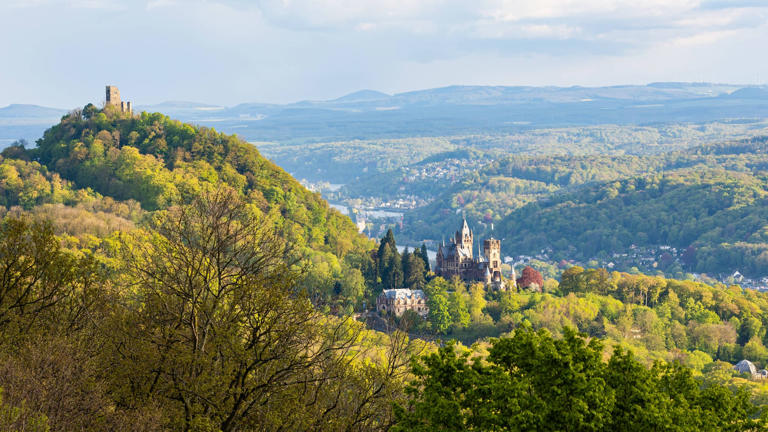 Drachenfels im Siebengebirge: Eine der mystischsten Orte Deutschlands