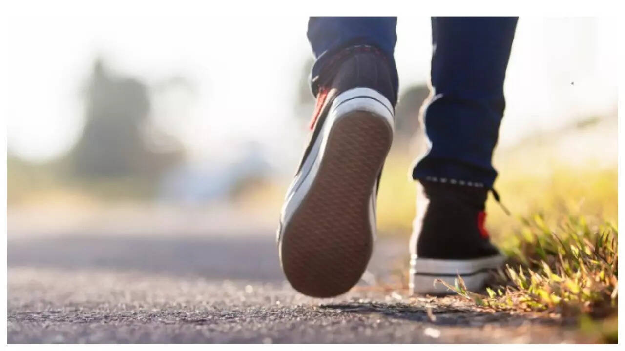 Harvard gastroenterologist recommends this Japanese walking technique