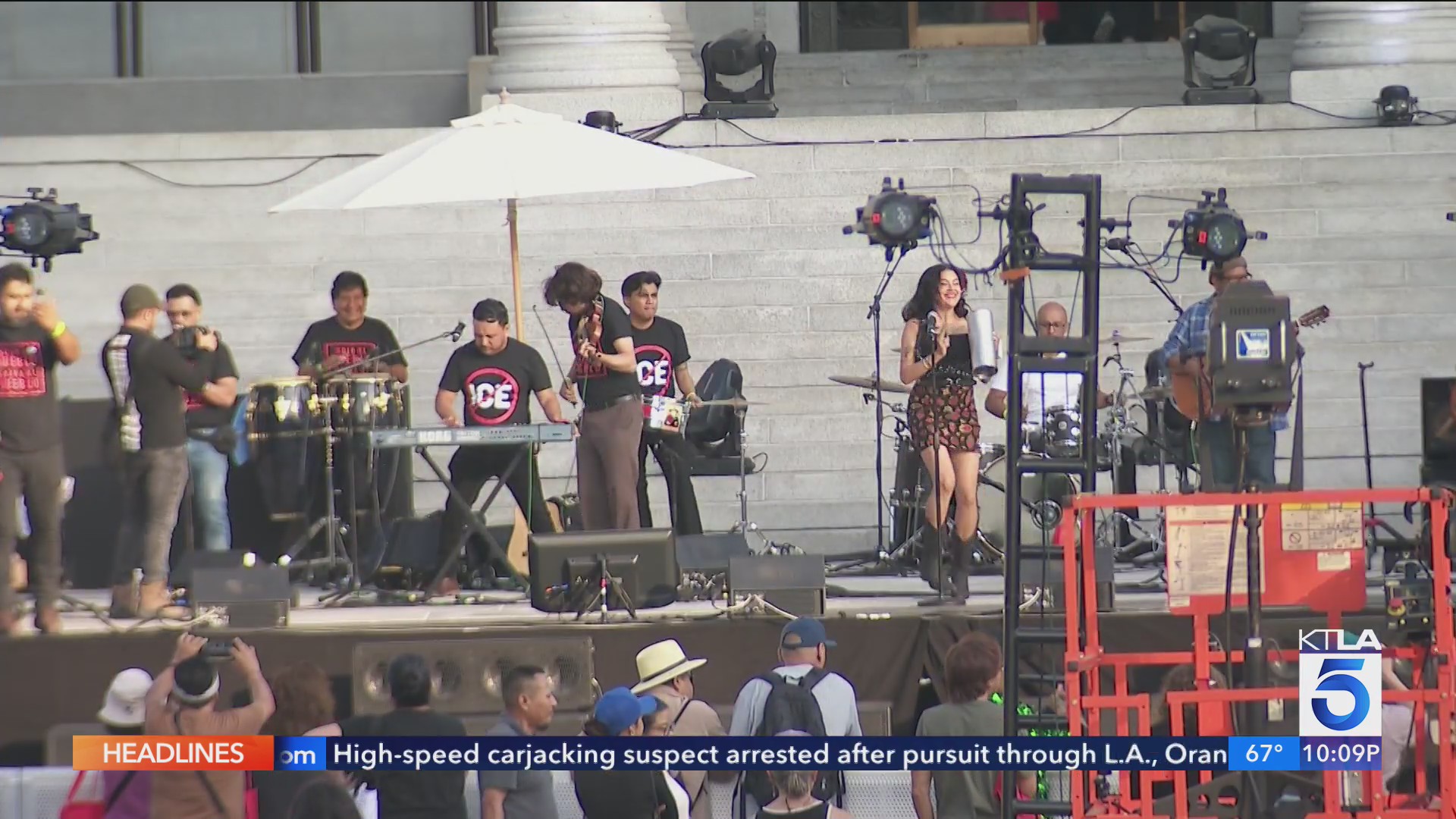 Mexican Independence Day 2025: El Grito fills downtown LA with music ...