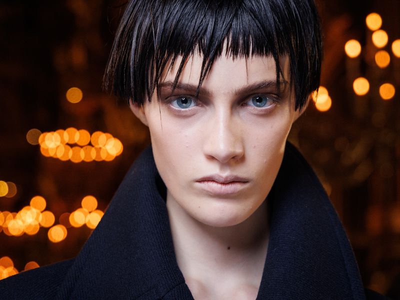 So könnten Sie jetzt einen Pony tragen – 3 Trend-Frisuren