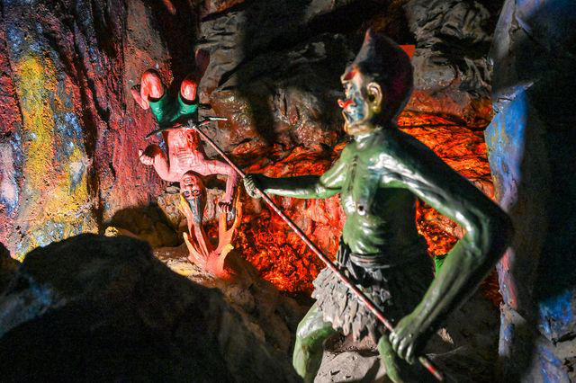 There’s a 'Hell Theme Park' in Singapore—Here's What It's Like to Visit